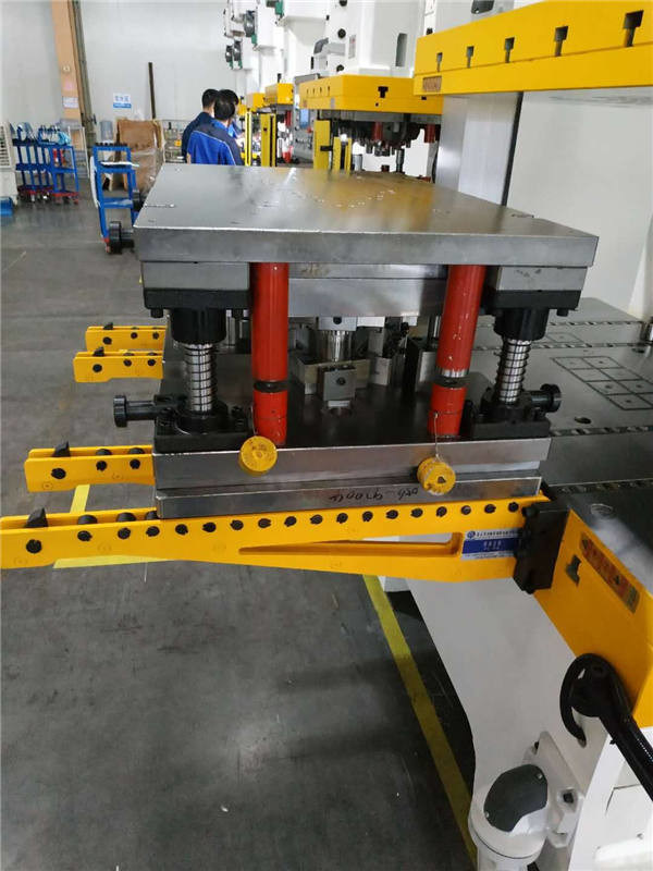 SMED Permanent Quick Mold Change System Chuck For Punching Machine
